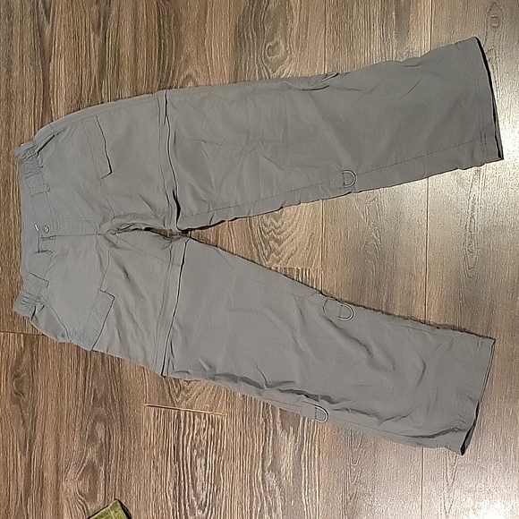 Athleta | Pants & Jumpsuits | Athleta 3 In Convertible Trekkie Hiking ...